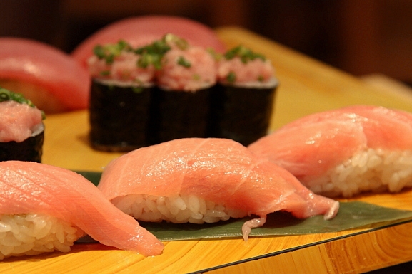 Midori Sushi แห่ง Shibuya ซูชิอร่อยสุดฟินในงบจำกัด ! - Chill Chill Japan