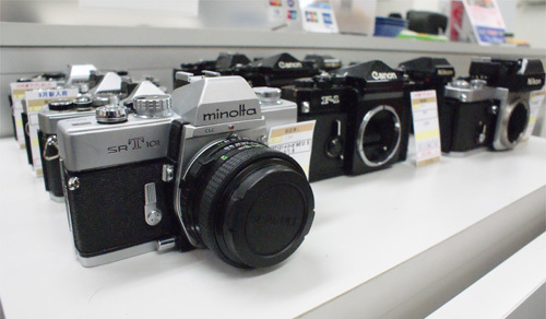 ตะลุยโอซาก้าตามล่าร้าน 'กล้องมือสอง' ที่เค้าว่าเด็ด ! - Chill Chill Japan