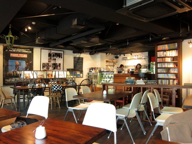 4 Book Cafe Tokyo บรรยากาศดี มีความรู้ คู่ความชิค - Chill Chill Japan