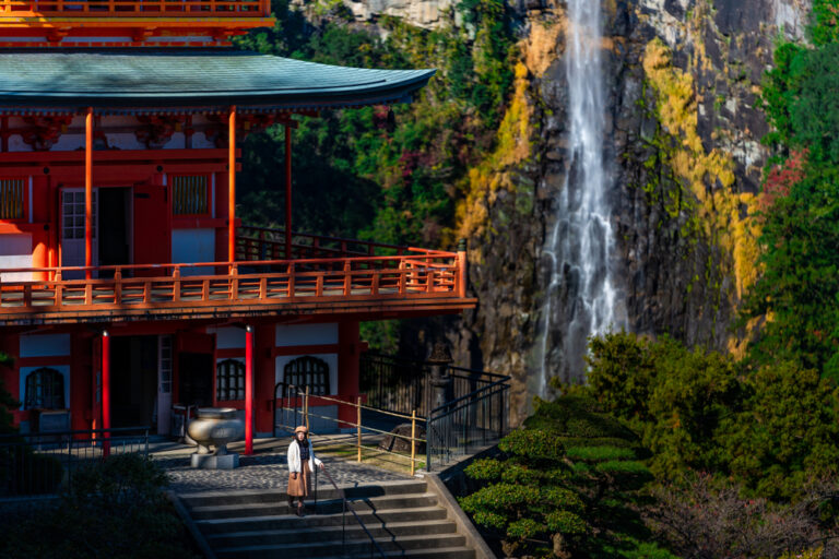 Nachi Fall น้ำตกสวย เคียงวัด Seigantoji แห่งวากายามะ - Chill Chill Japan