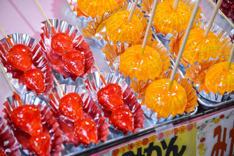 รู้จัก ริงโกะอาเมะ (Candy Apple) : แอปเปิ้ลเคลือบน้ำตาล คืออะไร - Chill ...
