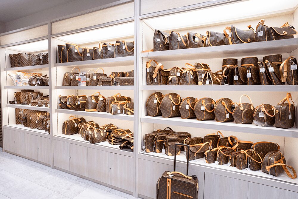 แนะนำร้านแบรนด์เนมมือสองของโอซาก้า "BRAND OFF Shinsaibashi" พร้อมคูปอง ...