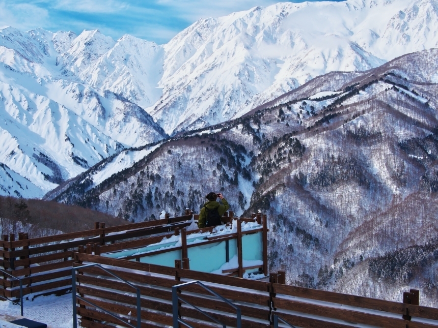 ชมวิวพาโนรามาของเทือกเขาแอลป์ญี่ปุ่นกันให้อิ่มใจที่ “ฮาคุบะ อิวาตาเกะ (Hakuba Iwatake Mountain ...