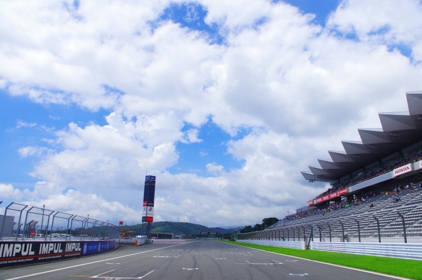 “Fuji Speedway” สนามแข่งรถที่สวยที่สุดในญี่ปุ่น พร้อมฉากหลังภูเขาไฟฟูจิ ...